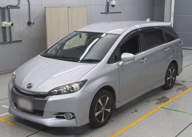 Toyota Wish - Fuga Japan